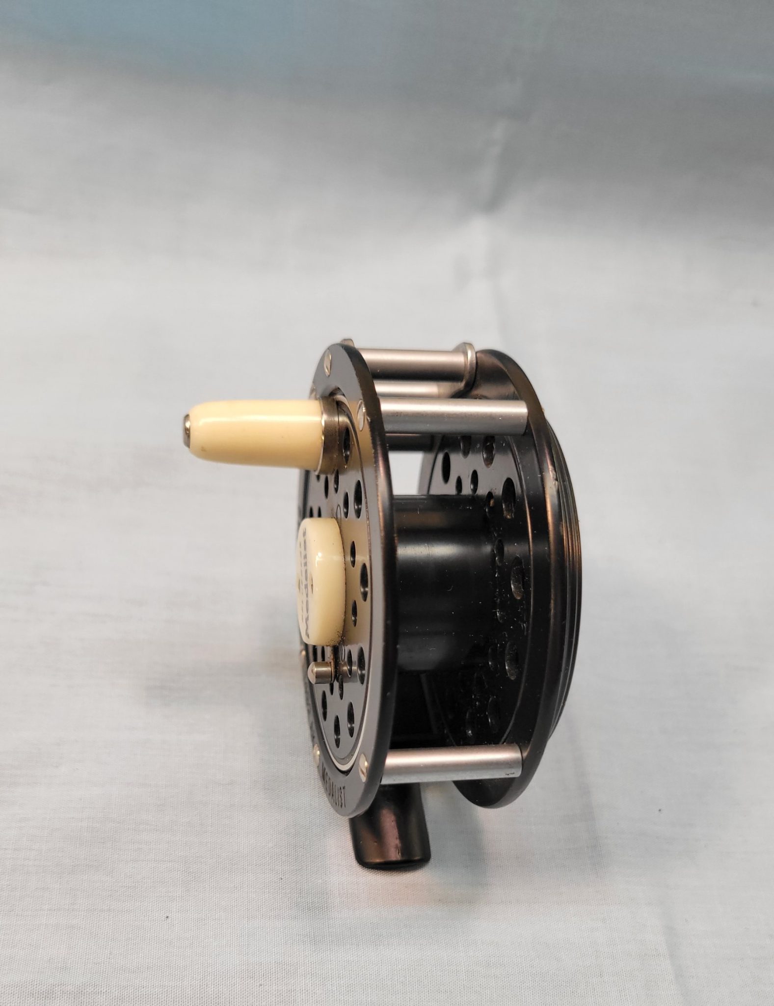 Pflueger Medalist 1492 Fly Reel - Weymouth Rod Works